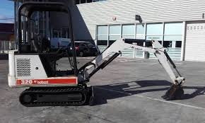 bobcat 320 mini digger