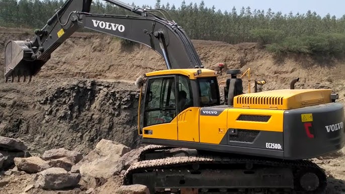 Volvo EC390 Excavator Operator's Manual – Heavy Equipment Manual