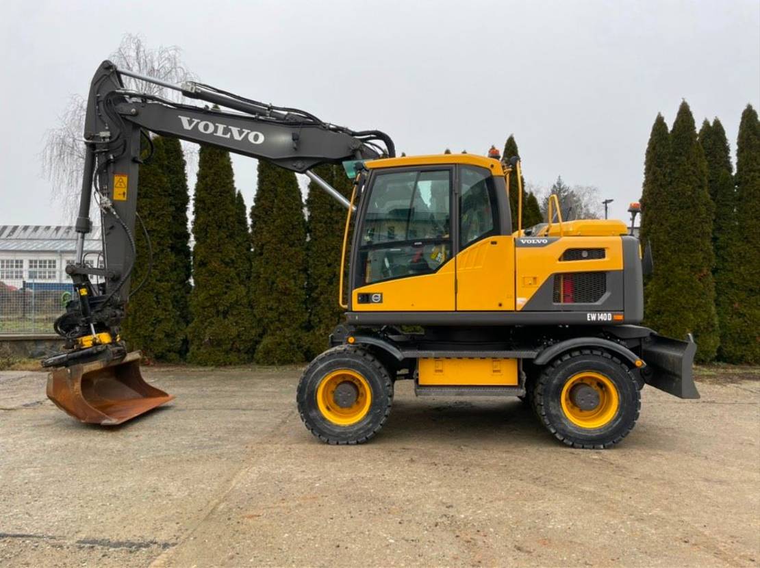 Volvo EW140 Excavator Operator's Manual – Heavy Equipment Manual