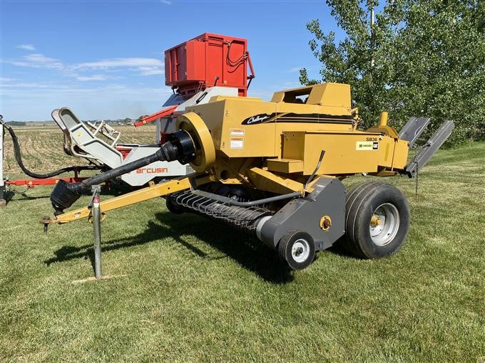 Challenger 2260 Large Rectangular Baler (S.n. G... – Heavy Equipment Manual