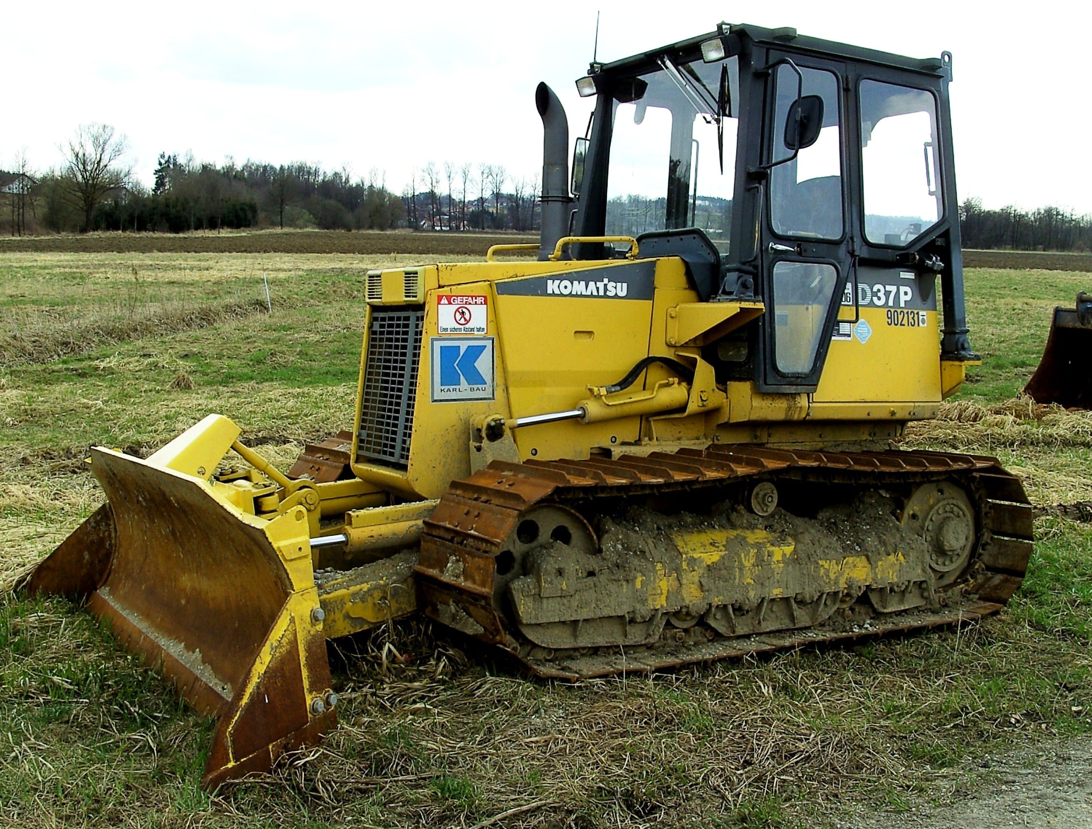 DOWNLOAD KOMATSU D37P-2 BULLDOZER SERVICE REPAI... – Heavy Equipment Manual